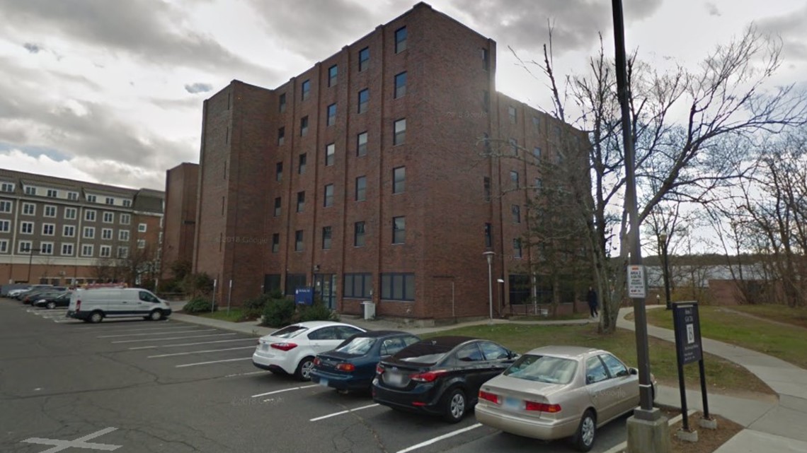 UConn dorm hall robbed by unknown man, police searching | fox61.com