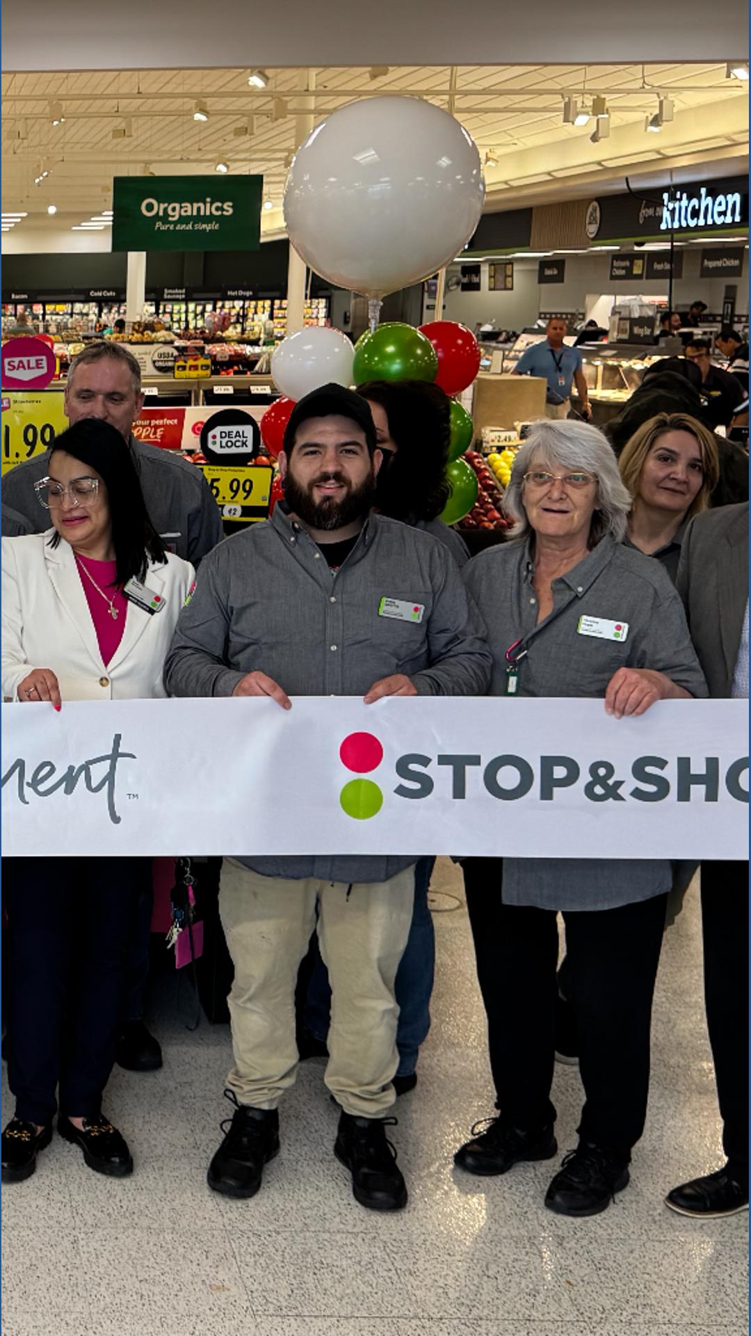 Stop & Shop Bridgeport store unveils new look, donates to fight hunger ...