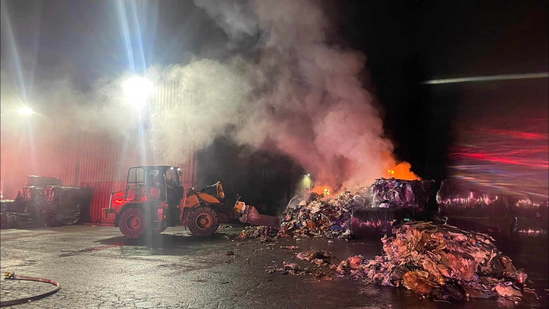 Garbage fire extinguished at South Windsor, Conn. trash facility ...