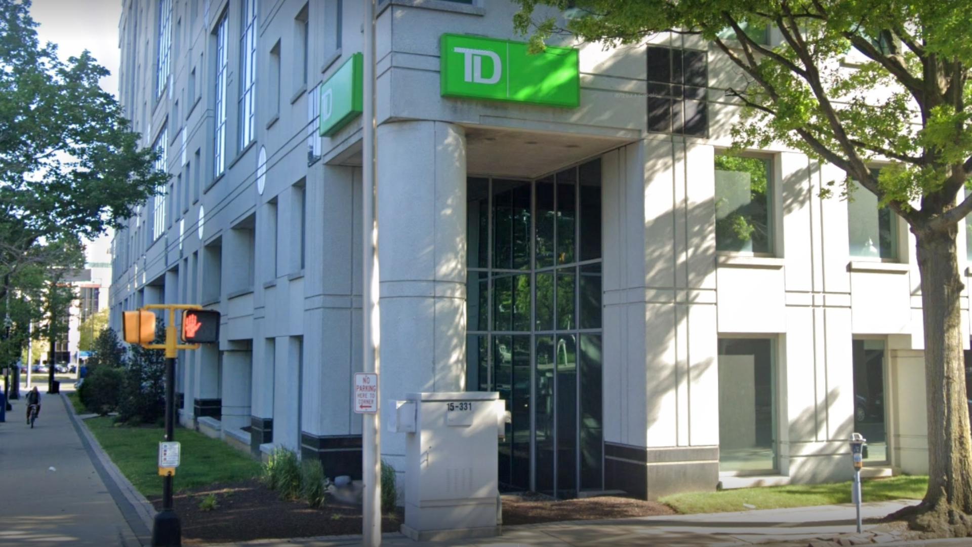 Alleged suspect of Bridgeport TD Bank robbery arrested: Police | fox61.com