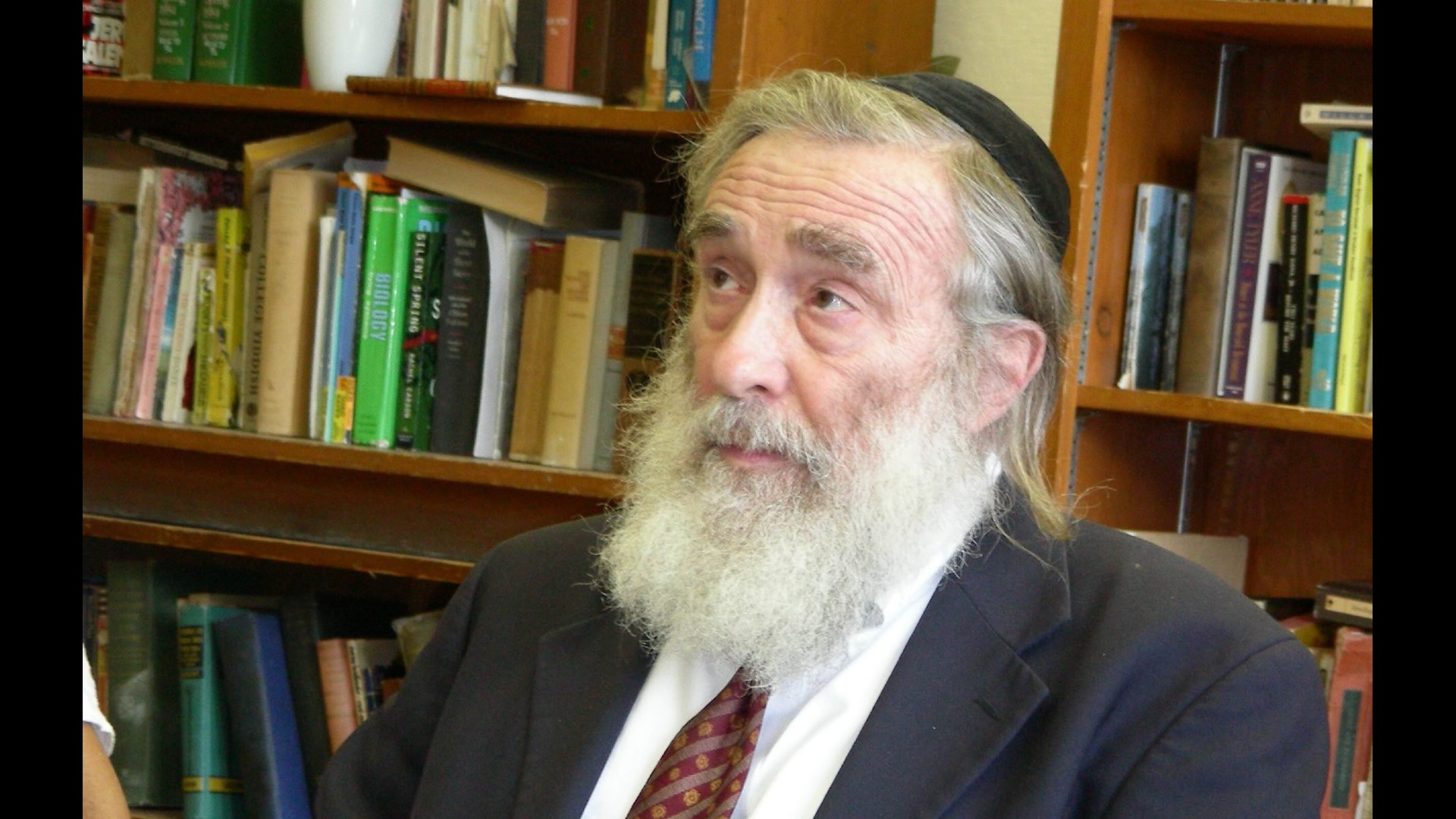 Lawsuit accuses rabbi, former New Haven Police commissioner, of child ...