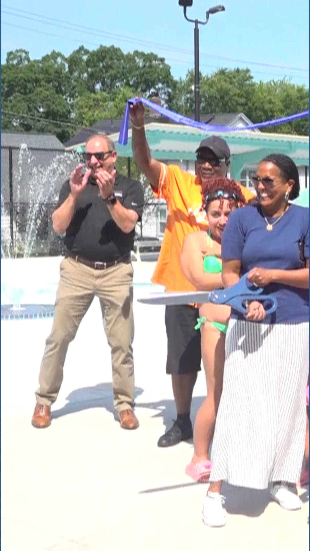Washington Park Pool reopens, welcoming families | fox61.com