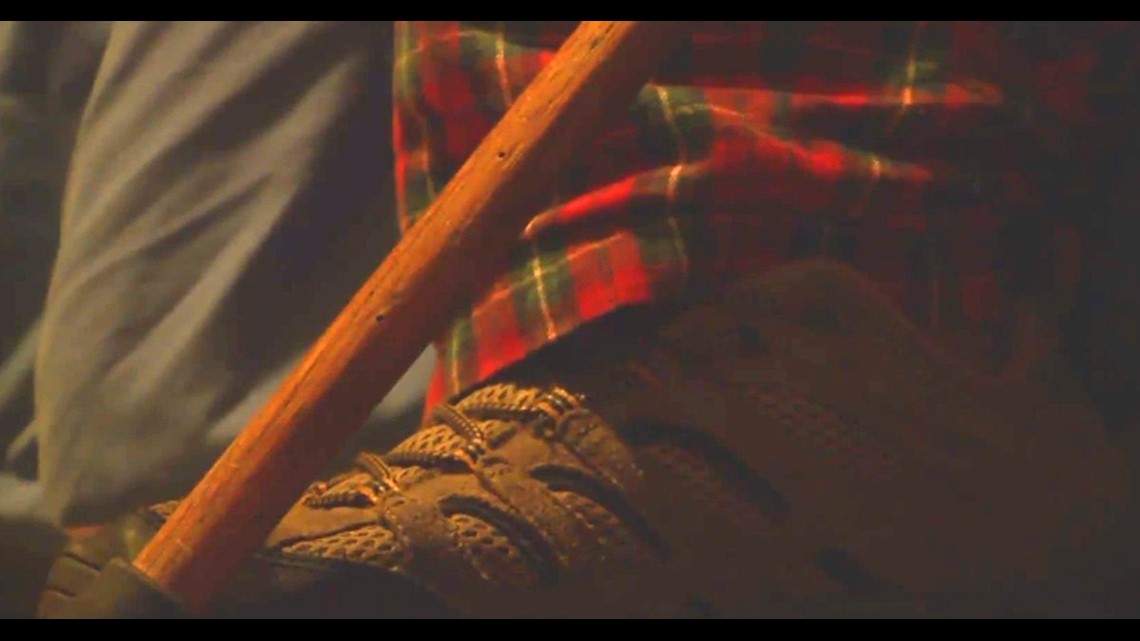 67-year-old stroke victim fights off knife-wielding robber with cane ...