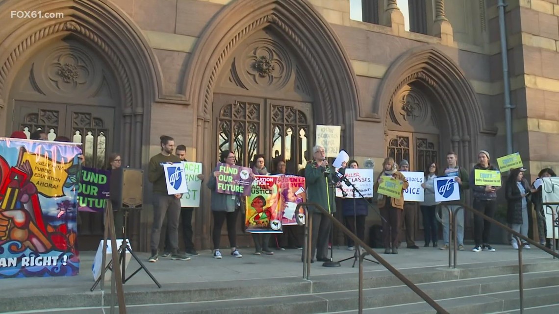 New Haven teachers lay out vision for next superintendent | fox61.com
