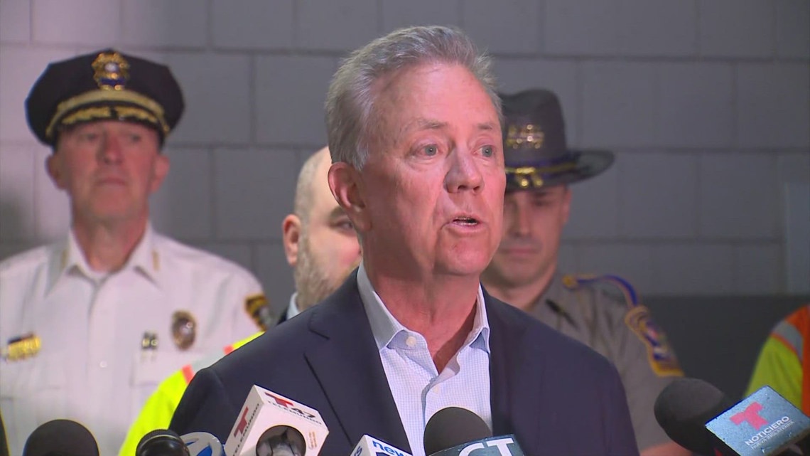 Officials hope to reopen I-95 in Norwalk for Monday morning rush | fox61.com