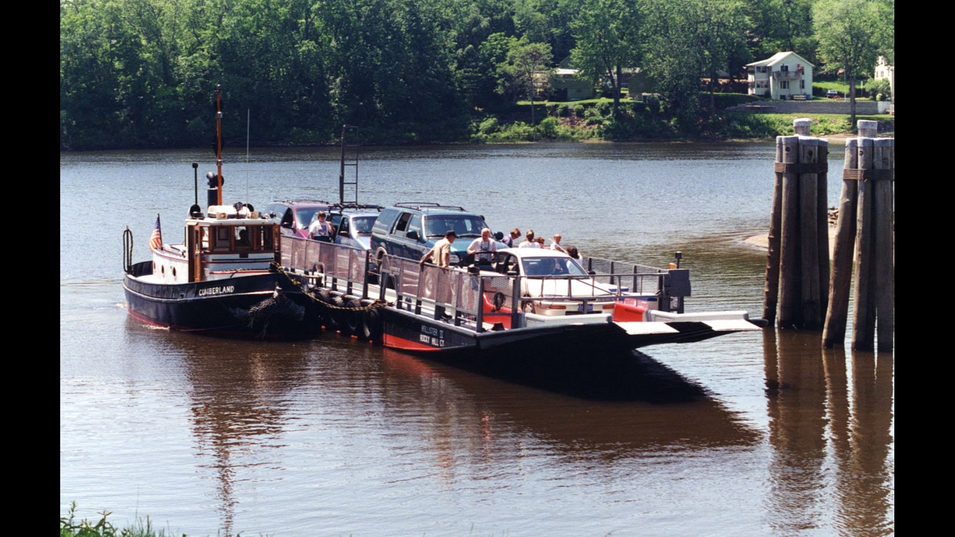 Rocky Hill ferry closed due to high water | fox61.com