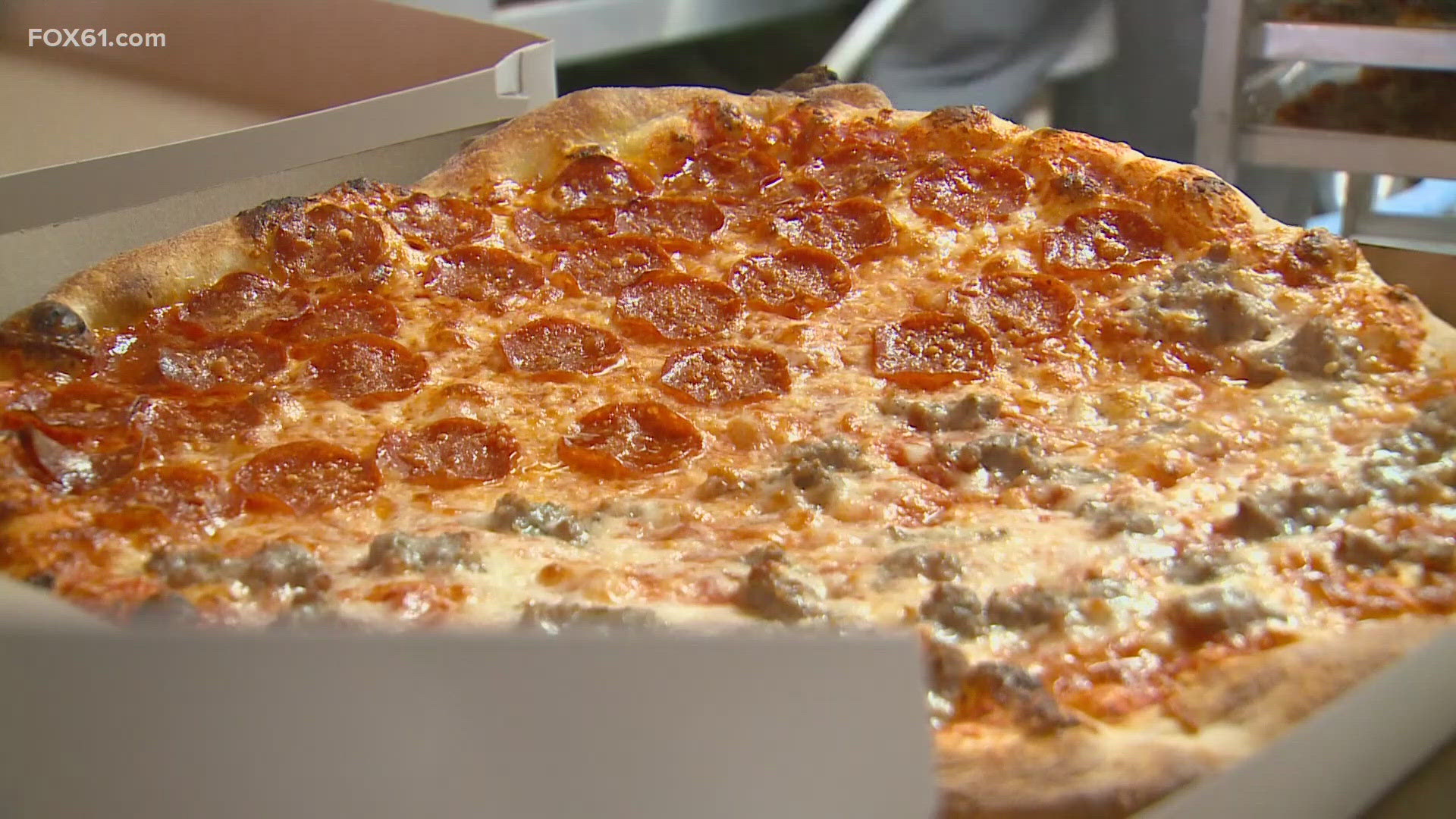 New Haven aims to break world's largest pizza party record | fox61.com
