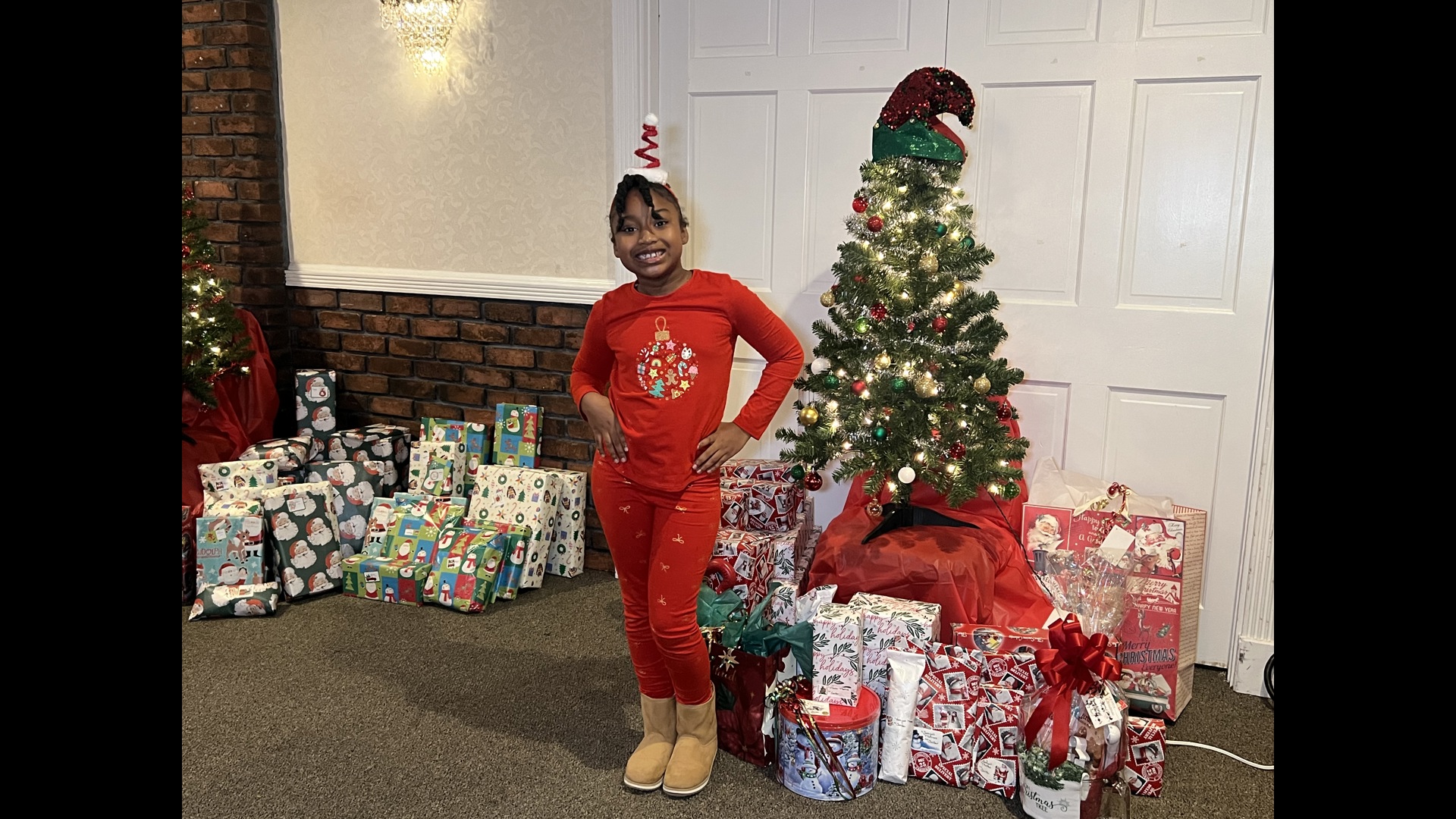 Middletown Elks Lodge holds Adopt-a-Family event | fox61.com