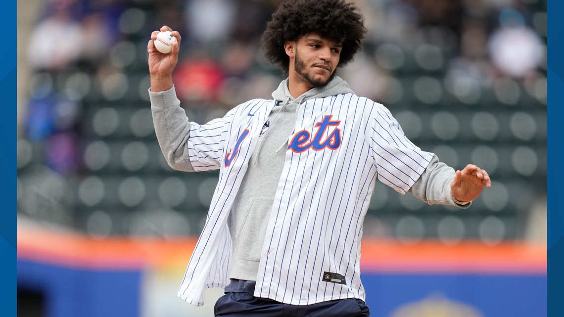 Jackson and Hurley celebrate UConn's title at Citi Field | fox61.com