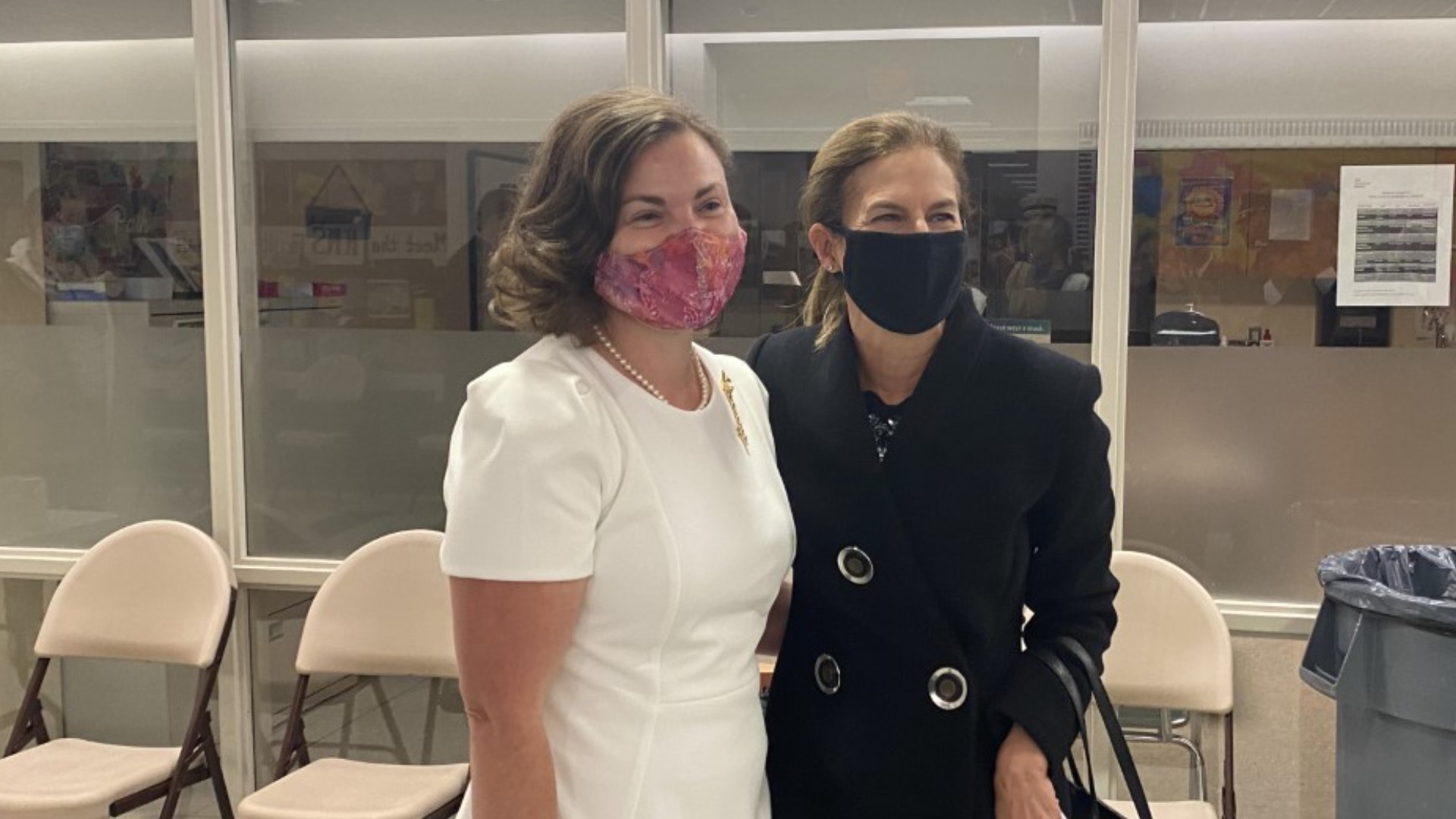 Newly-elected Hamden, CT mayor sworn into office | fox61.com