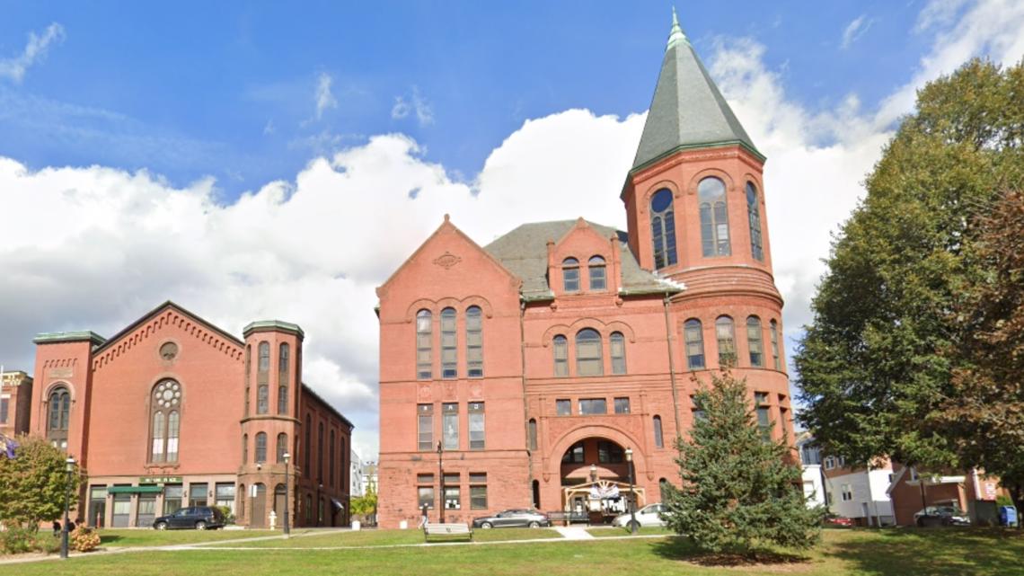 Vernon launches petition drive against proposed Eversource rate hike ...