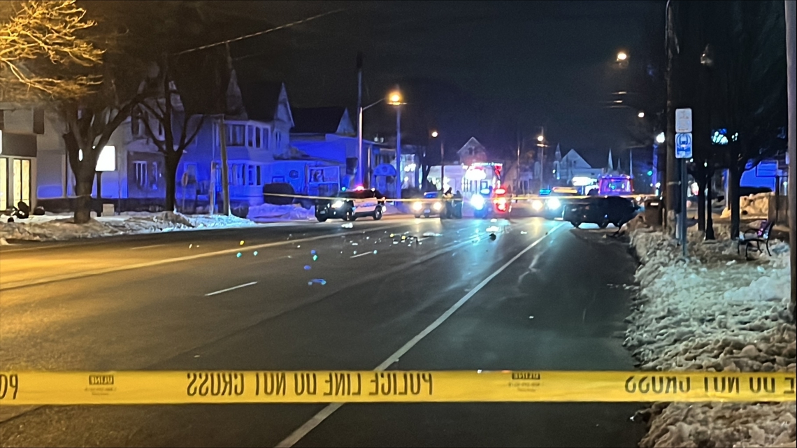 Serious pedestrian crash in Hamden | fox61.com