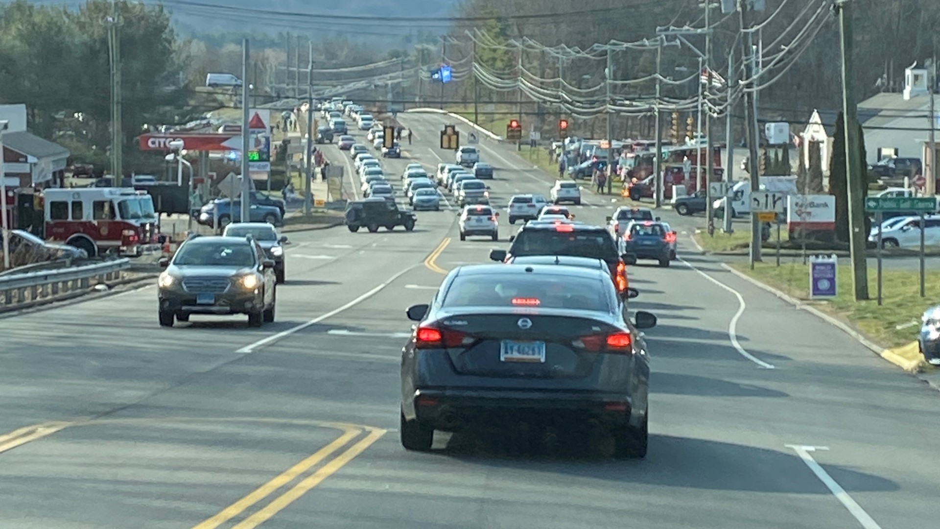 Welcome back rally held for UConn Men's Basketball team | fox61.com