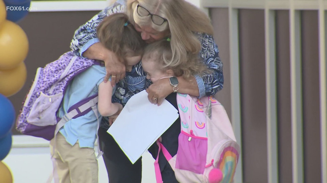 Waterbury students returning to school greeted with warm welcome ...