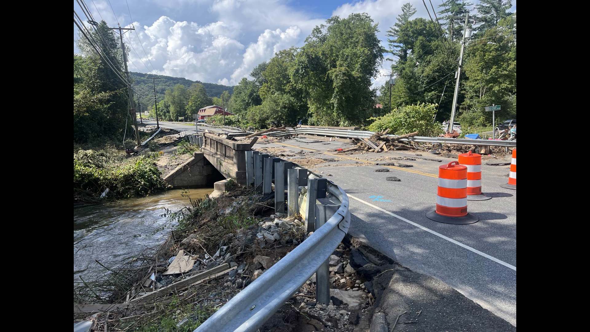 2 killed, state of emergency declared after Connecticut flooding ...