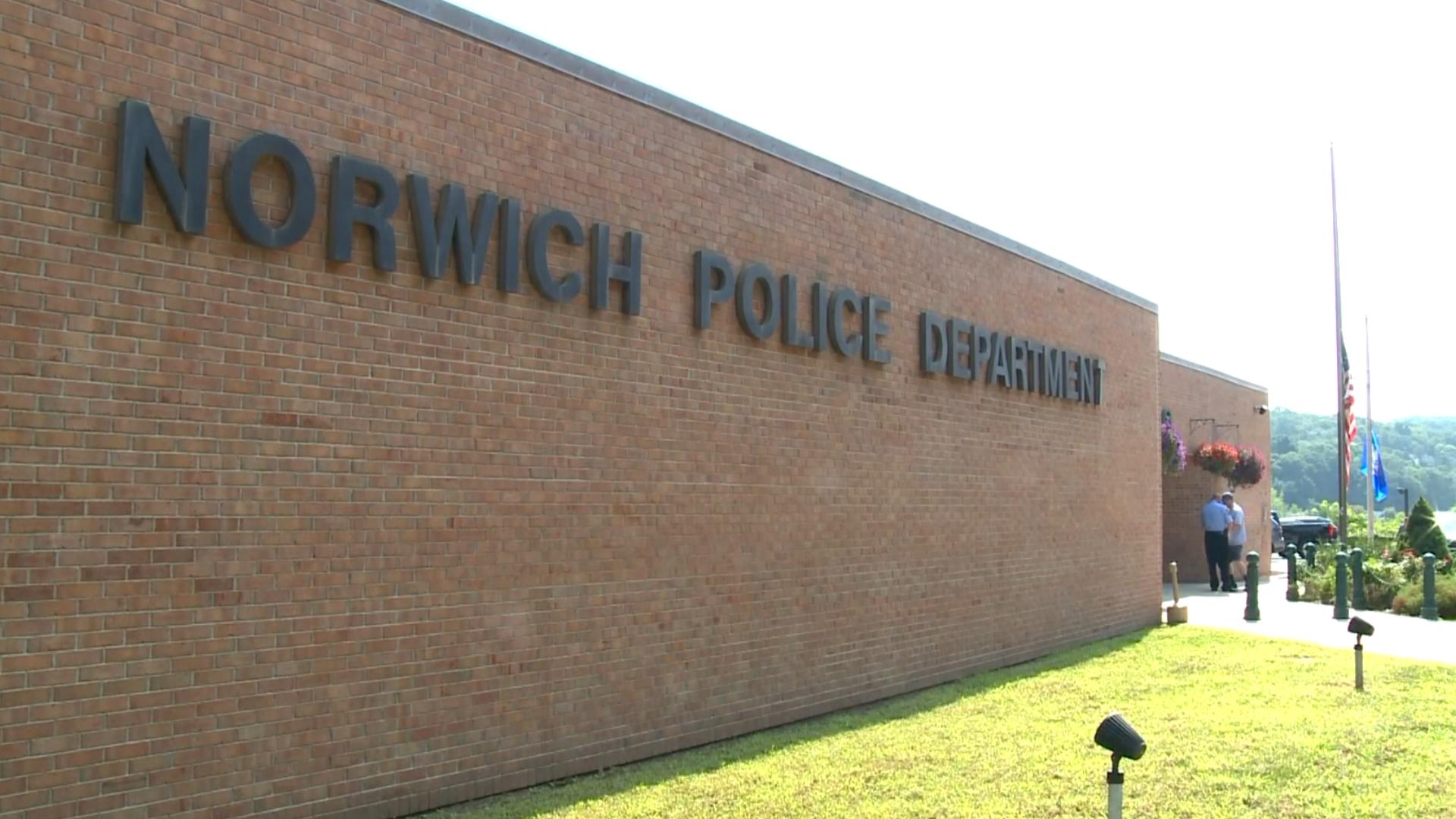 Man is fatally stabbed in Norwich | fox61.com