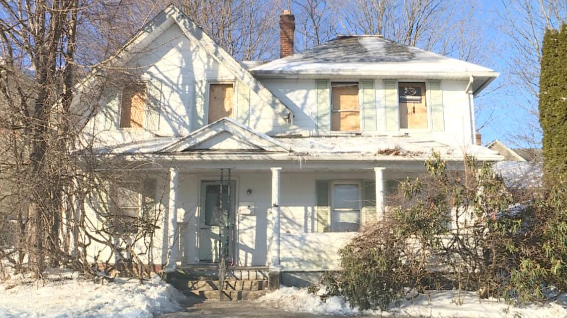 CT woman keeps stepson captive for 20 years, he sets fire to escape ...