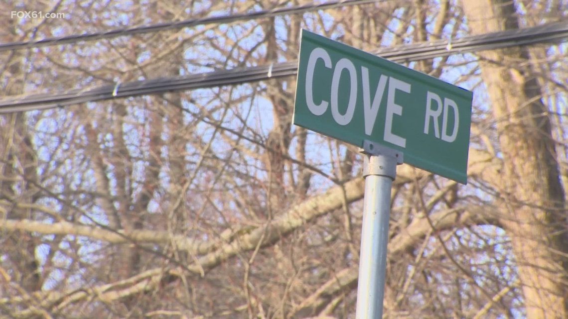 Bristol, Conn. man dead after single-vehicle crash | fox61.com