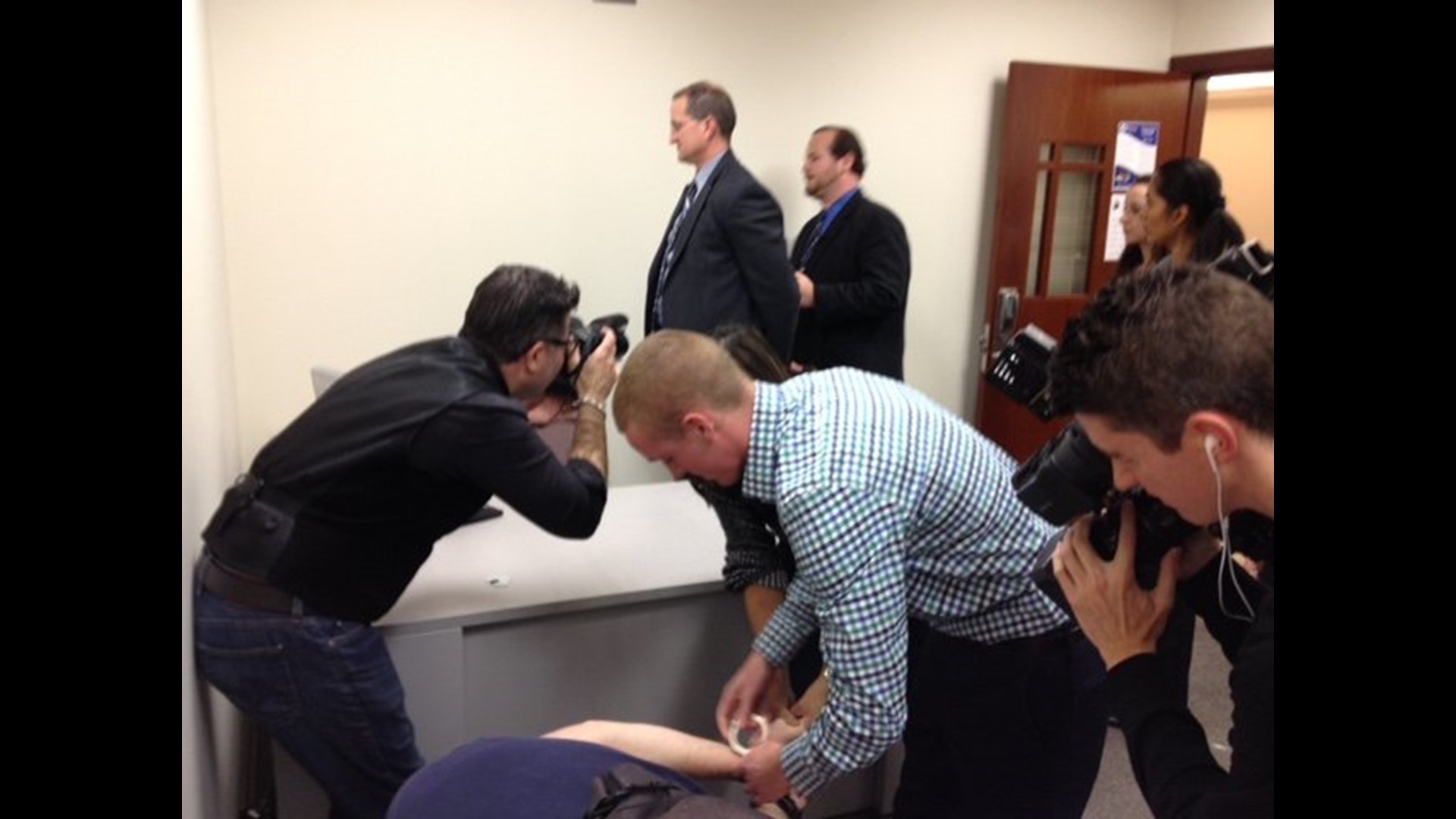 IRS Special Agents visit accounting students at CCSU | fox61.com