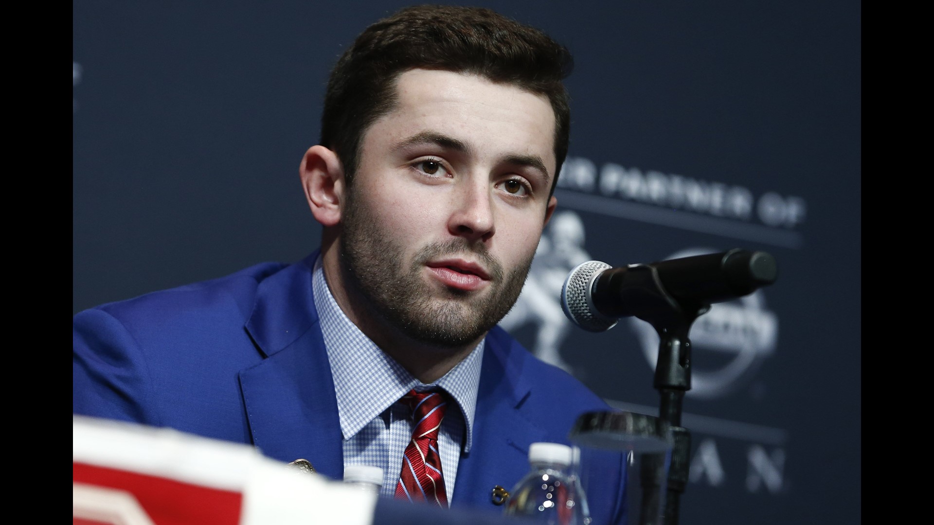 Walk-on to Heisman: Oklahoma’s Mayfield wins in landslide | fox61.com