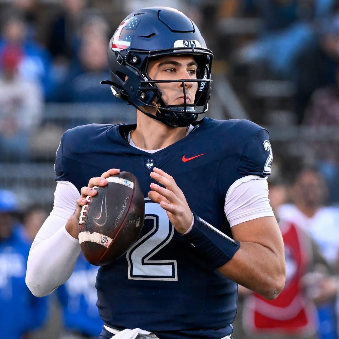 UConn football QB Joe Fagnano deserves more recognition for historic ...