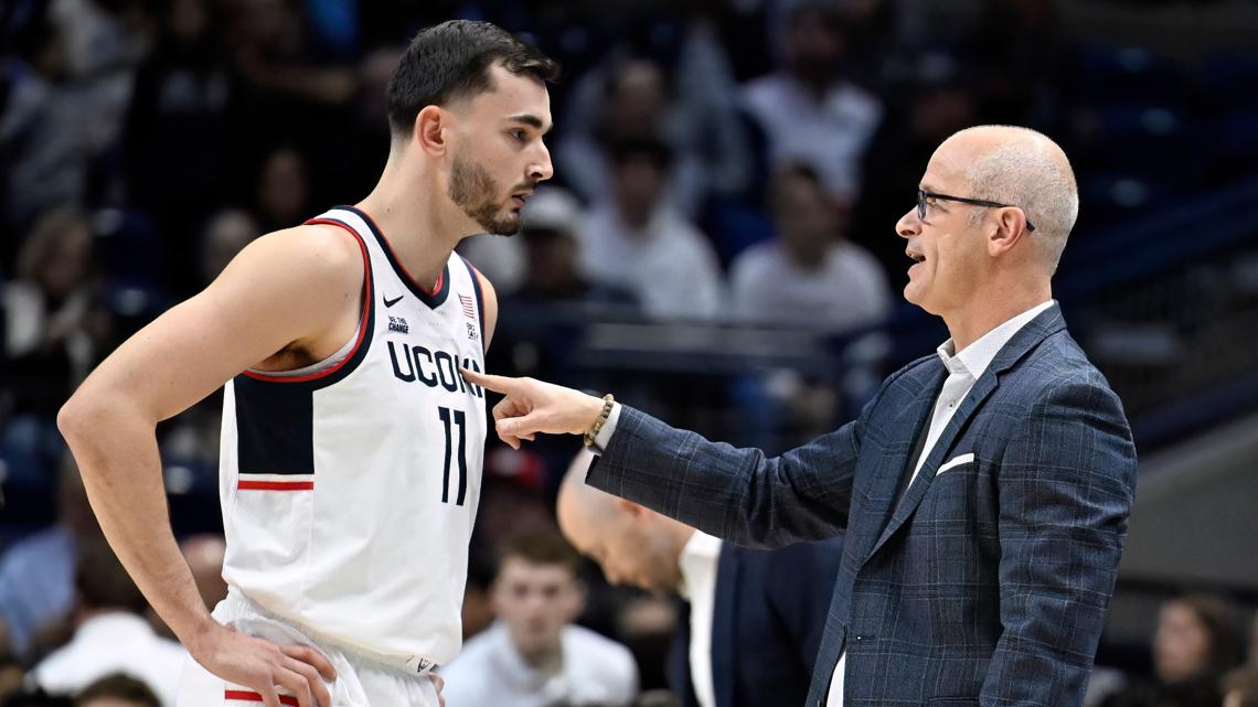 2 UConn men’s basketball players named to Naismith Trophy watchlist ...