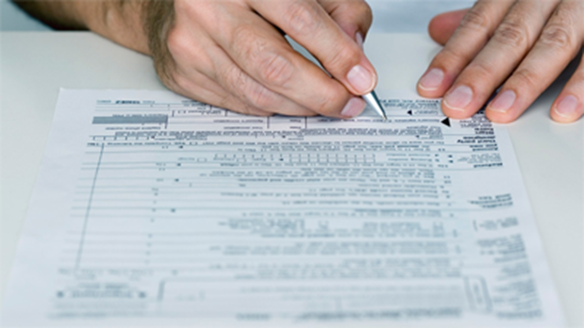 Illegal ways people are nabbing bigger tax credits | fox61.com