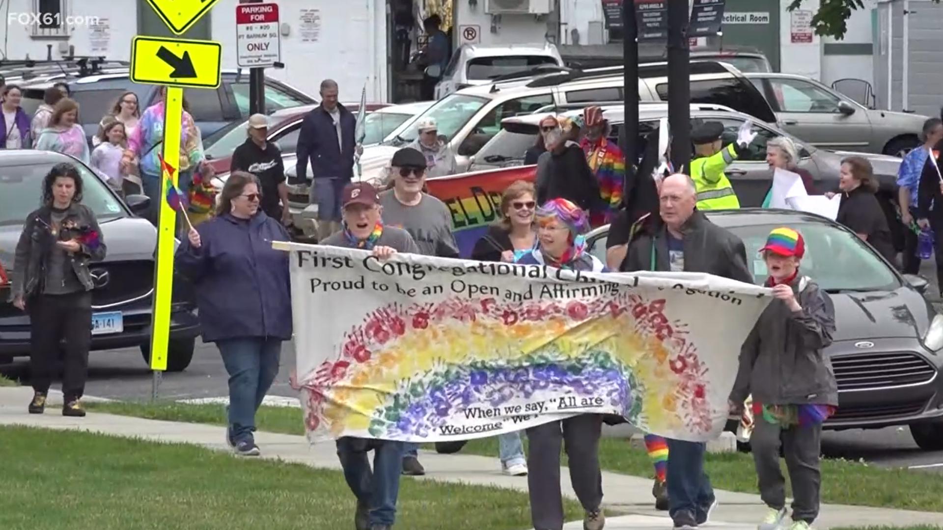 Bethel CT Pride parade celebrates LGBTQ community support | fox61.com