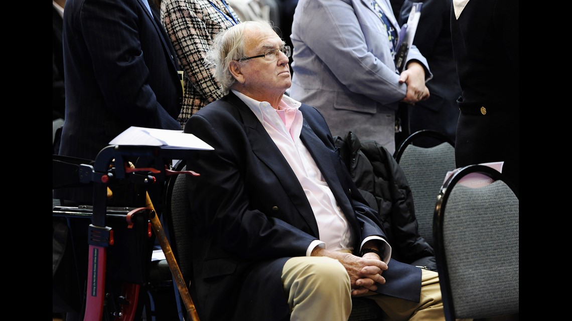 Former Connecticut Gov. Lowell Weicker dies at age of 92 | fox61.com