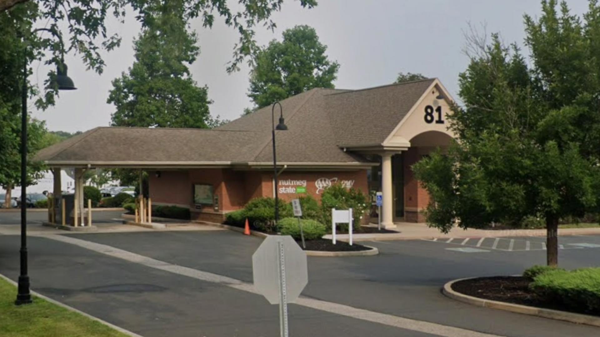 Glastonbury police seek help identifying who attempted to rob credit ...