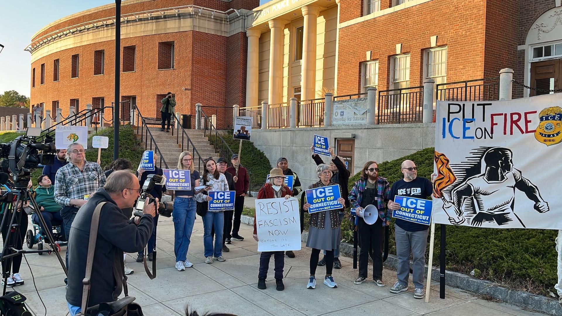 Activists rally in Hamden after ICE detained 8 people at car wash ...