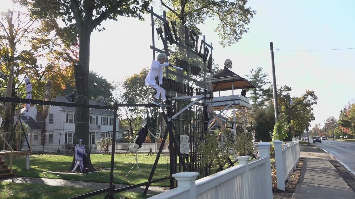 Hamden, CT haunted house refutes backlash over controversial ...