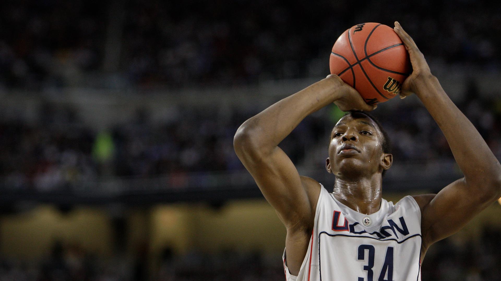UConn men’s basketball legend Hasheem Thabeet to enter Huskies of Honor ...