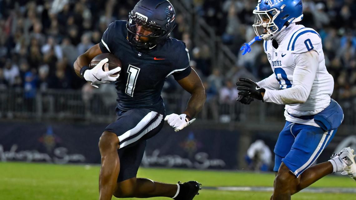 UConn WR Skyler Bell is 1 of 3 finalists in all of FBS college football ...