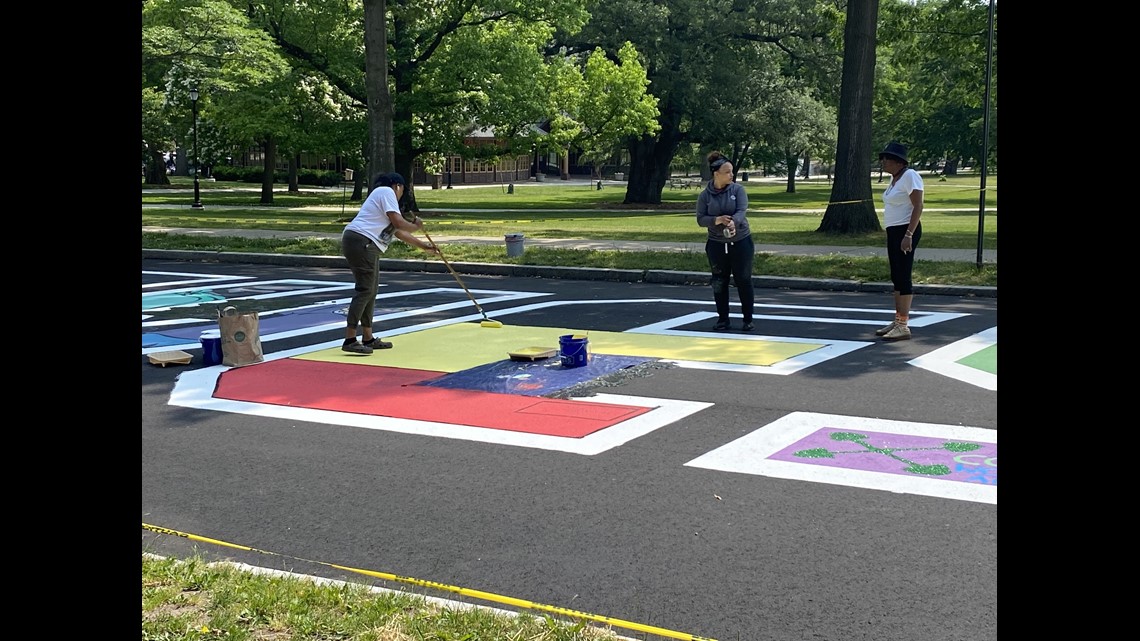 Hartford Black Lives Matter mural defaced with swastika: Police | fox61.com Hartford Black Lives Matter mural defaced with swastika: Police | fox61.com