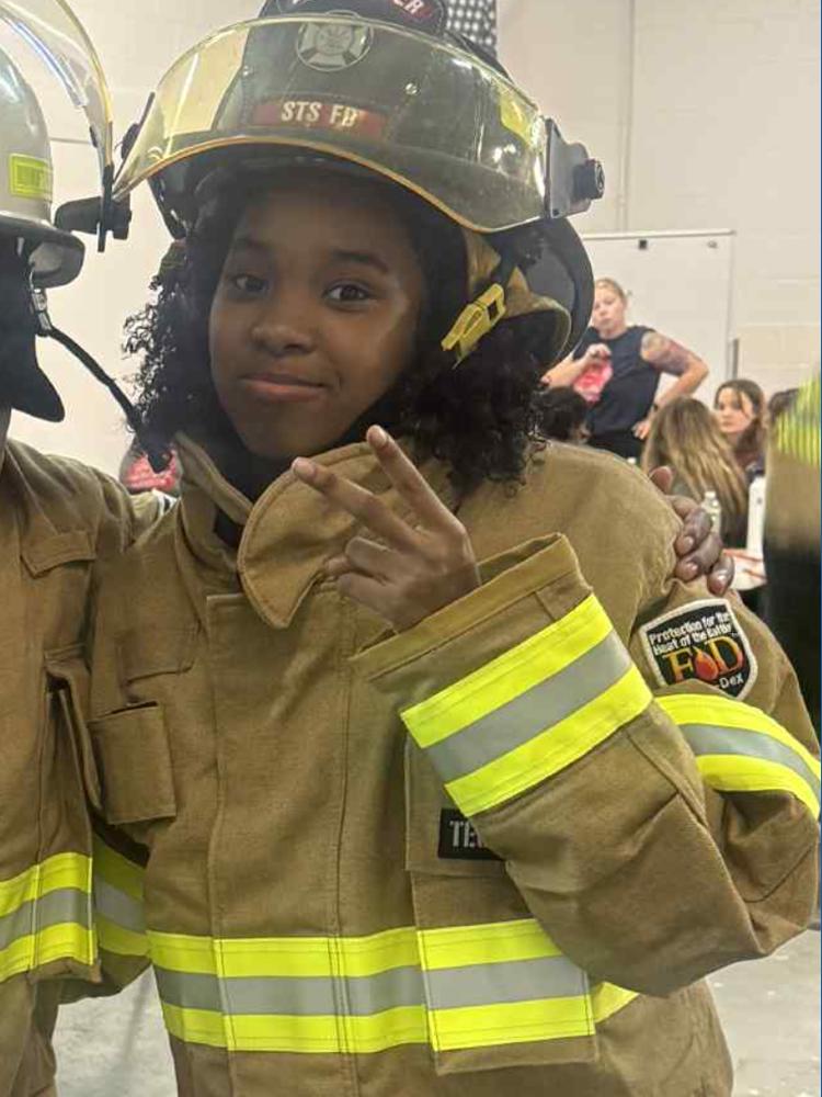Meet Shelly Carter, Hamden, CT's first Black female fire chief | fox61.com