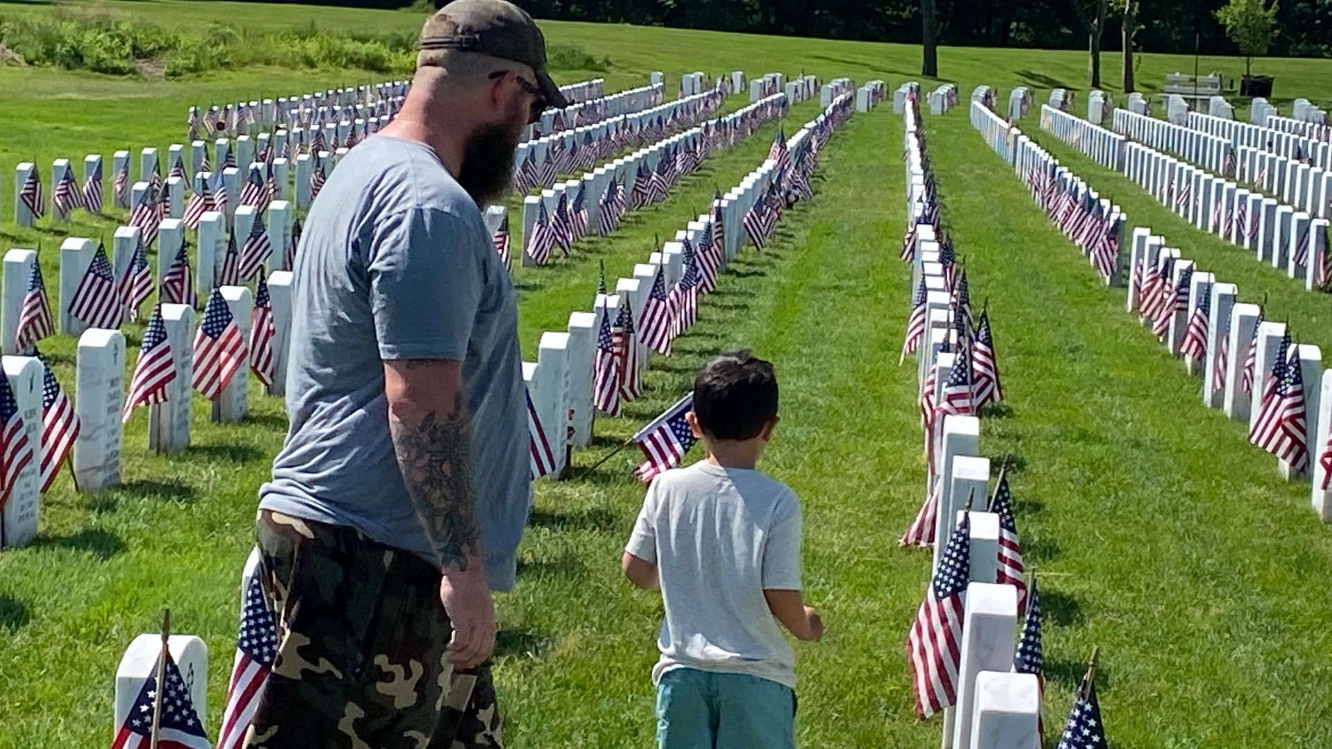 Friends Families From All Over Honor Veterans On Memorial Day