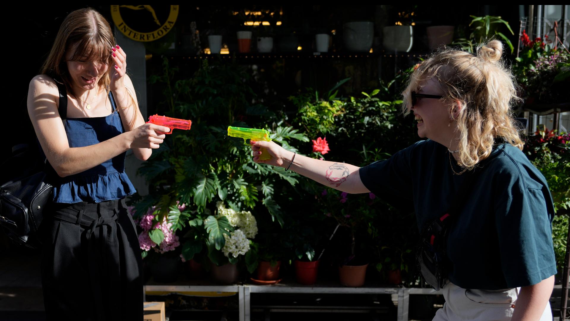Windsor Locks High School seniors begin playing 'Water Assassins ...