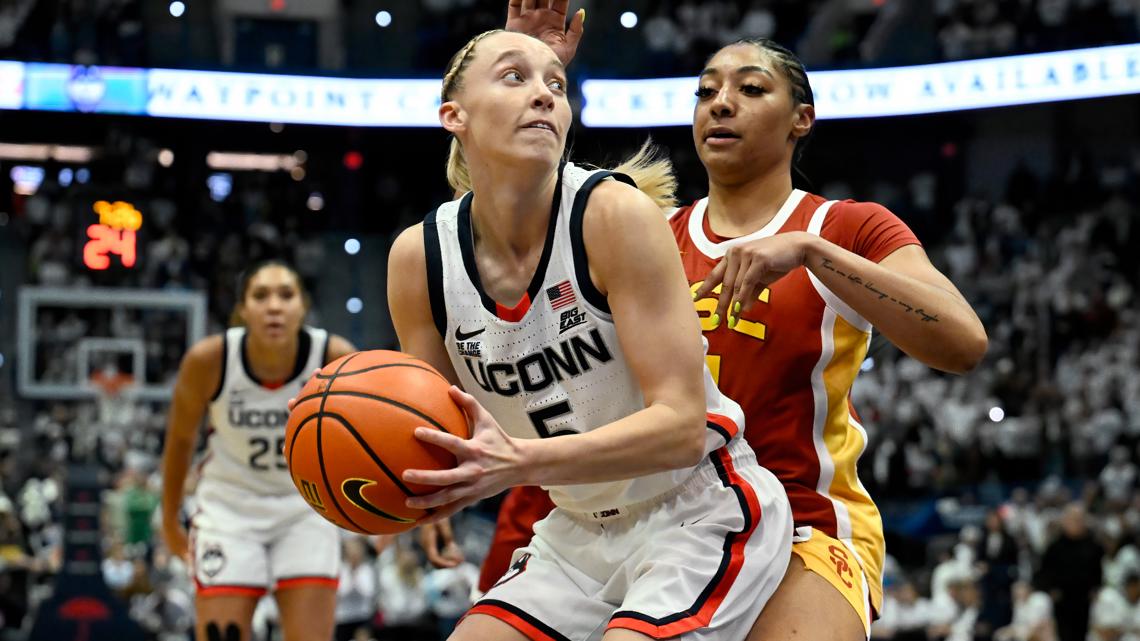 Bueckers leads UConn to 67-41 win over Providence | fox61.com
