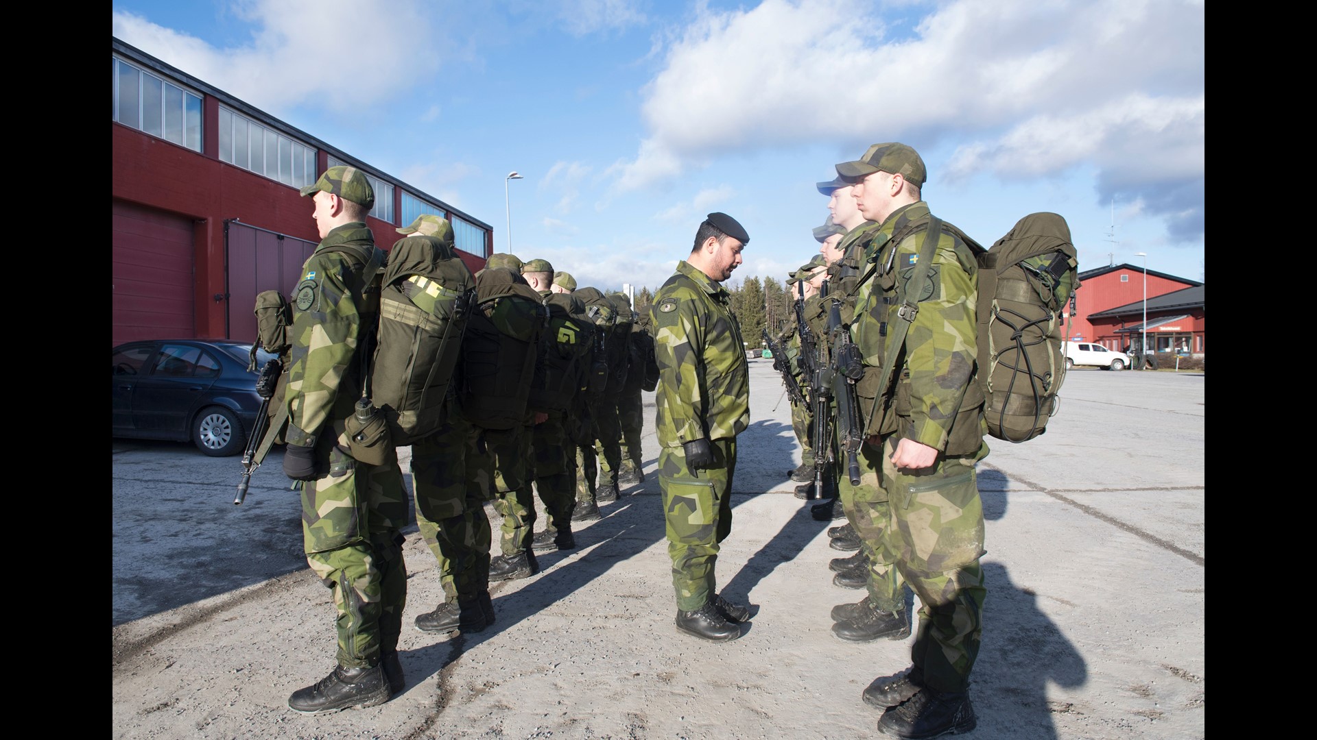 Sweden reintroduces conscription as tensions rise over Russia | fox61.com