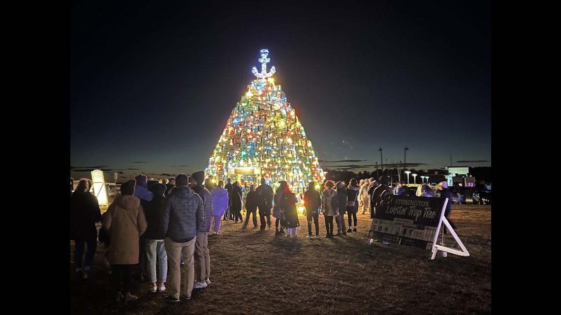 Stonington Lobster Trap Tree returns for 2024 | fox61.com