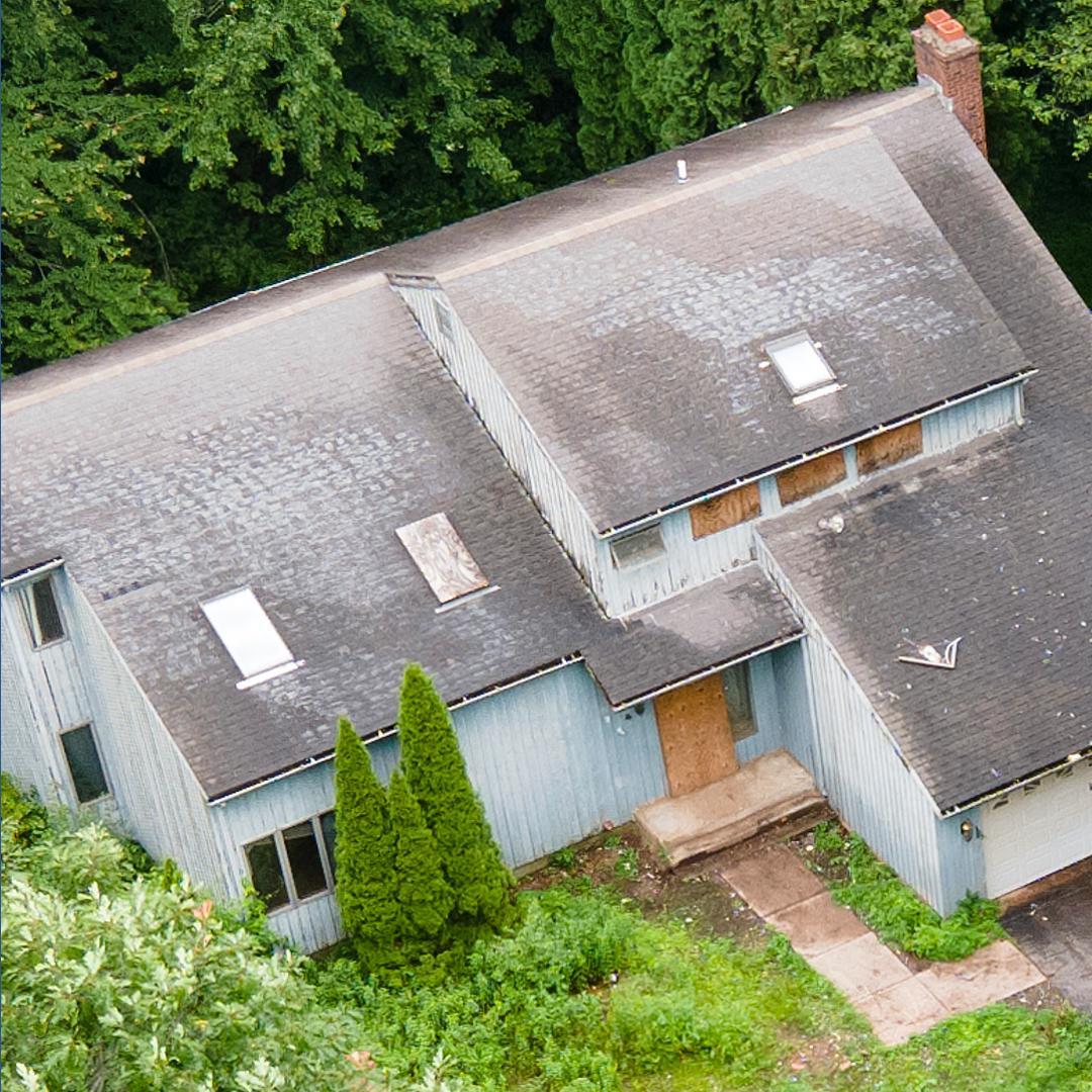 Retired detective found dead in hoarding conditions in CT after she ...