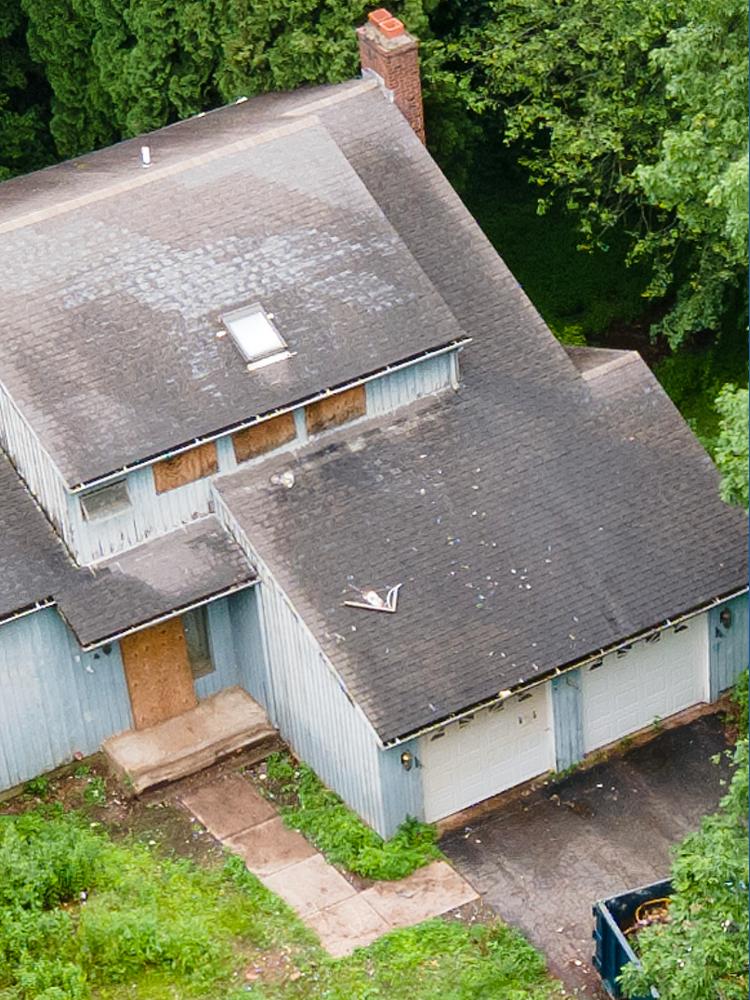 Retired detective found dead in hoarding conditions in CT after she ...