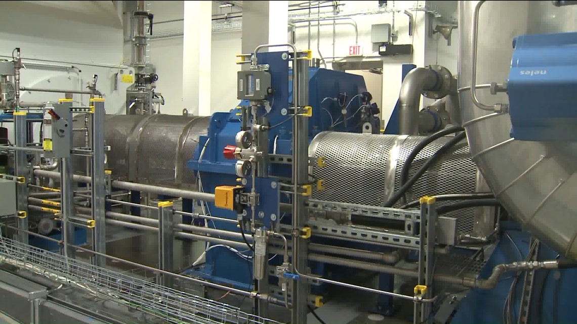 UTC unveils new $40 million facility in East Hartford | fox61.com