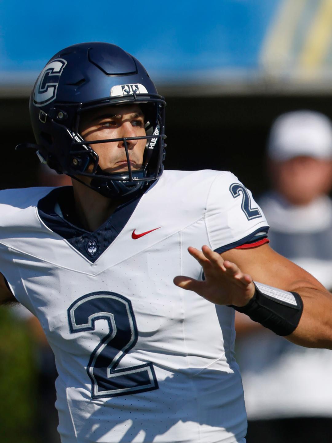 UConn football QB Joe Fagnano deserves more recognition for historic ...