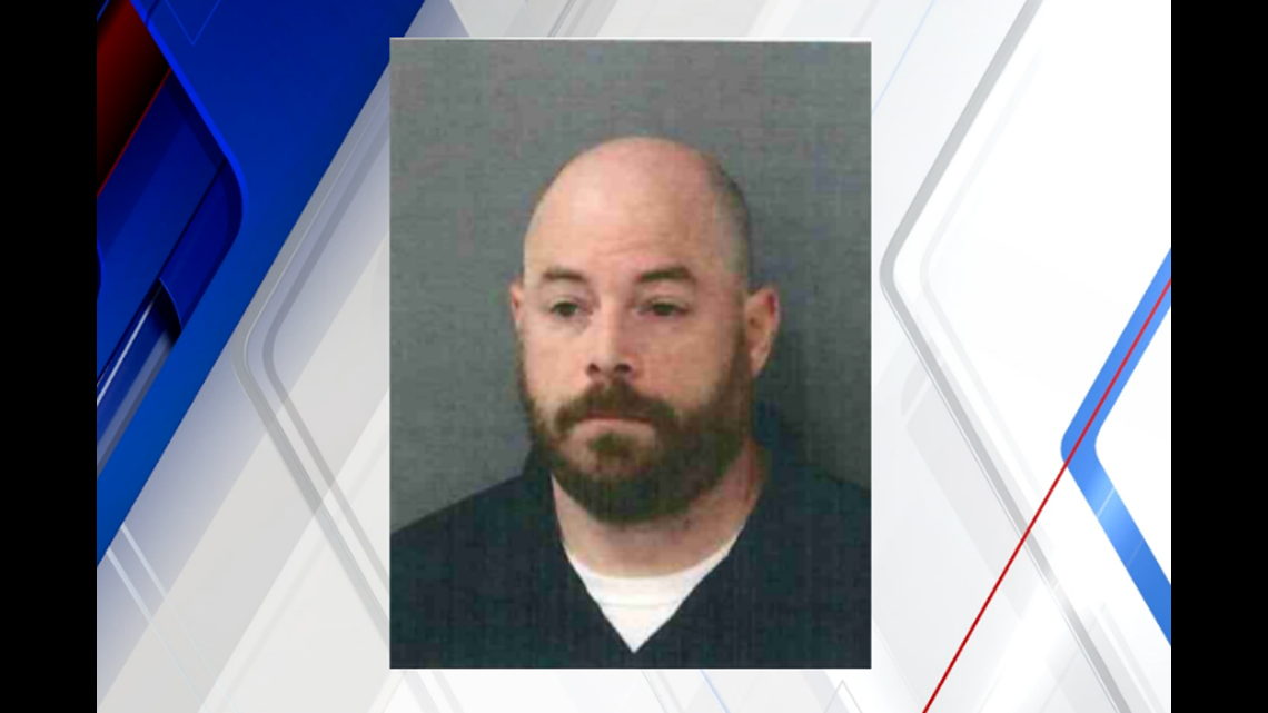 Man arrested after TSA officers find loaded gun in his carry-on luggage ...