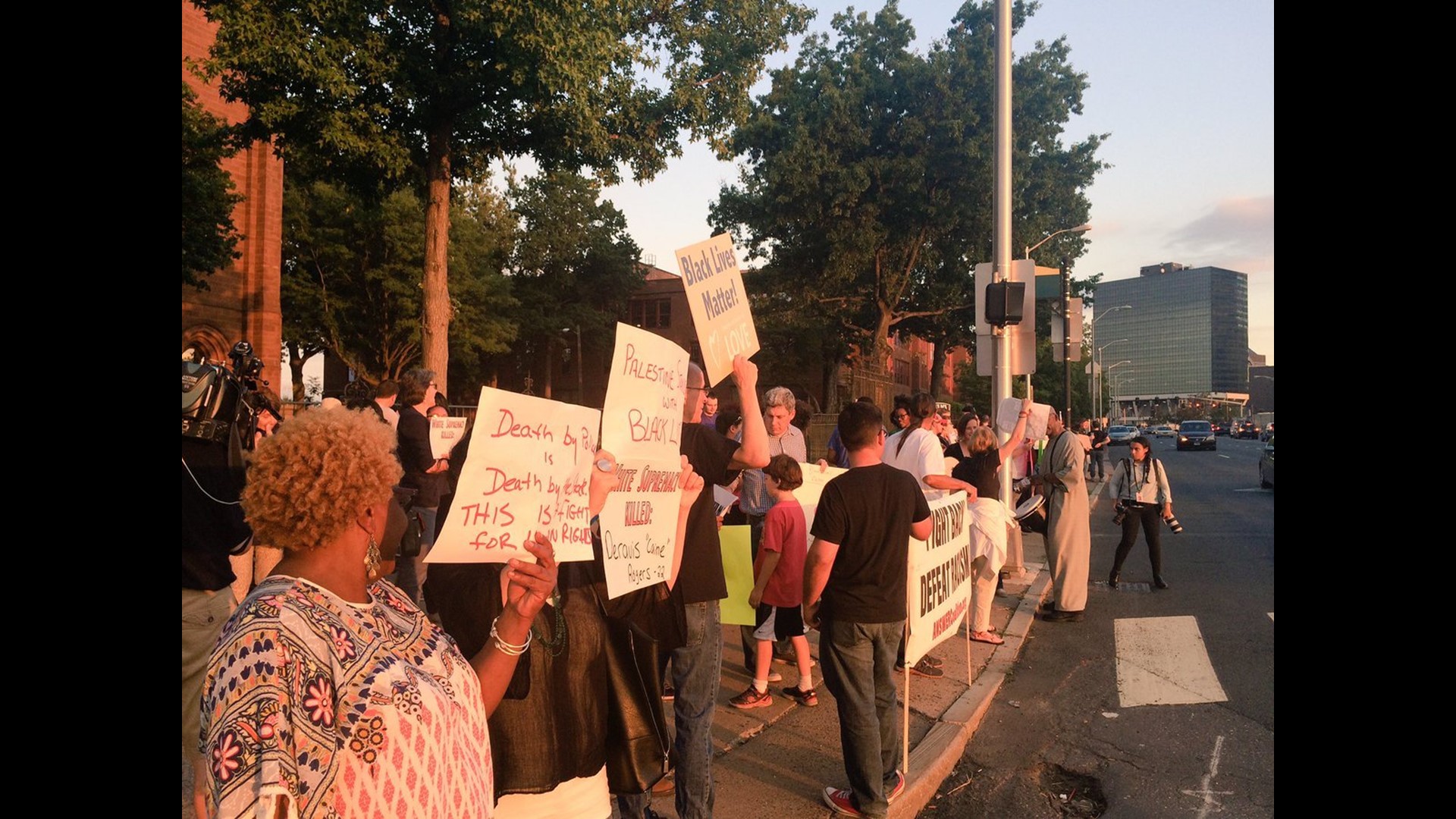 Moral Monday CT holds protest after recent police shootings of black ...