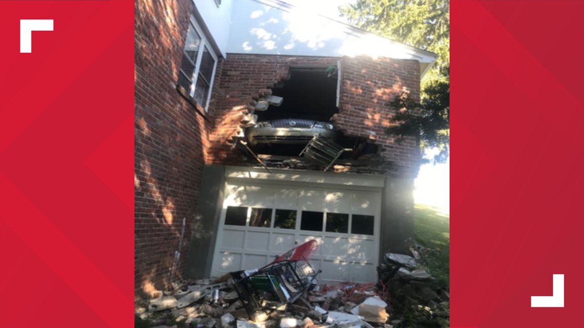 Car crashes into Connecticut home, no injuries reported: police | fox61.com