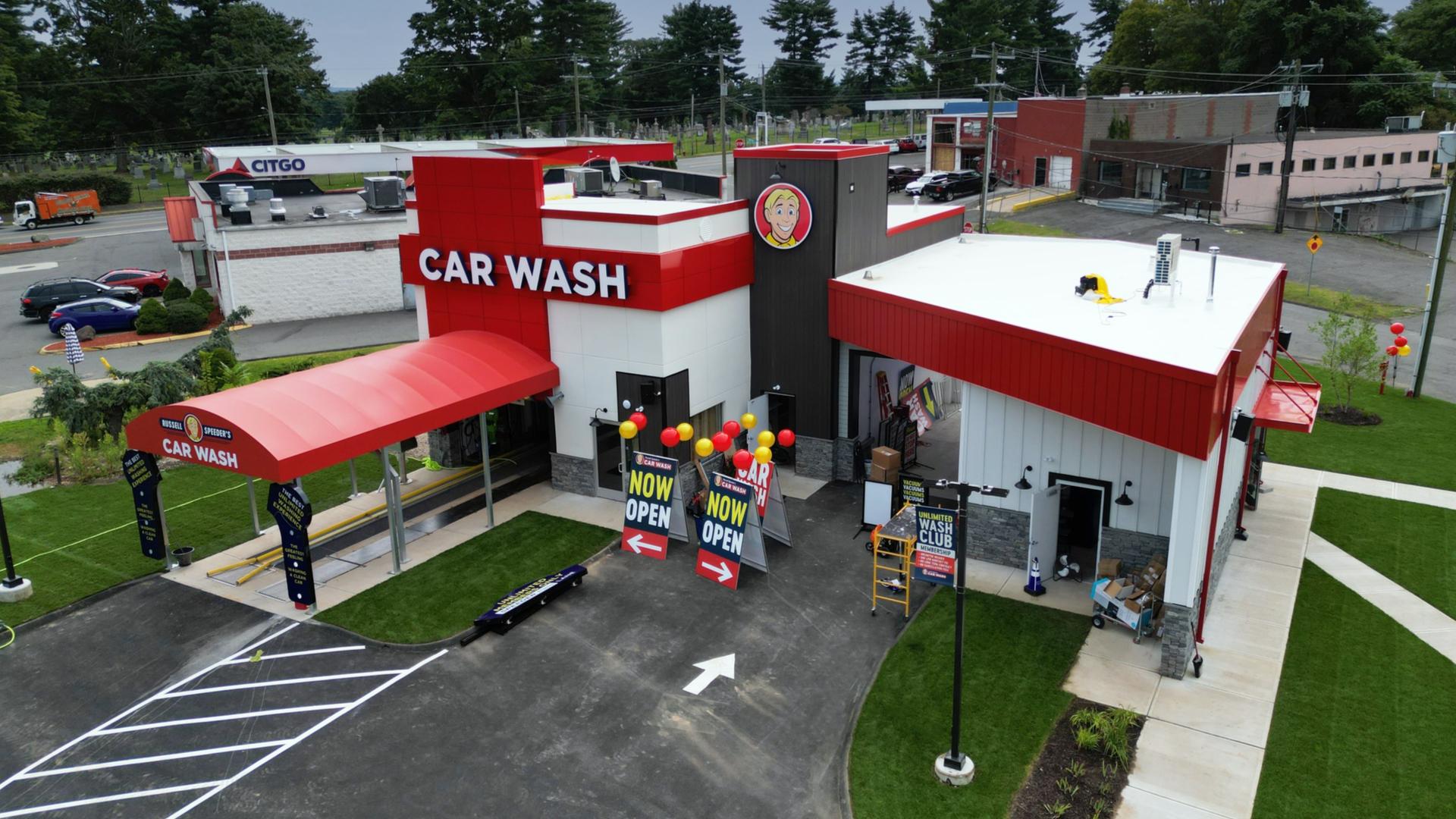 Bloomfield Russell Speeder's to offer 10 days of free carwashes | fox61.com
