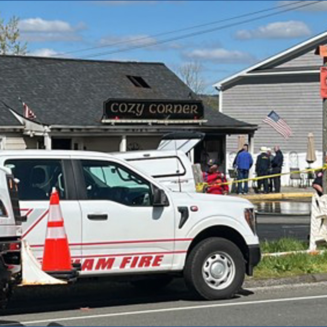 Fire damages long time restaurant in Durham, injuring one | fox61.com